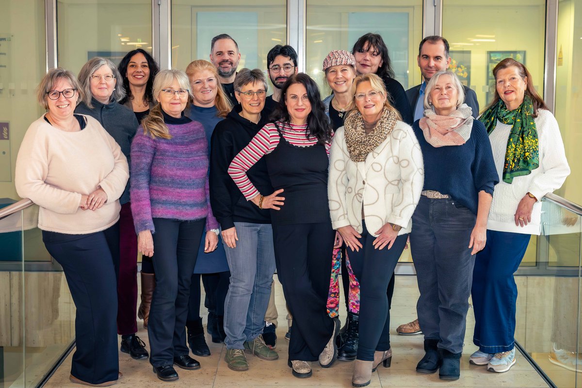 Nacht wird Kunst: N8-Atelier-Ausstellung im St. Anna Hospital Herne ...